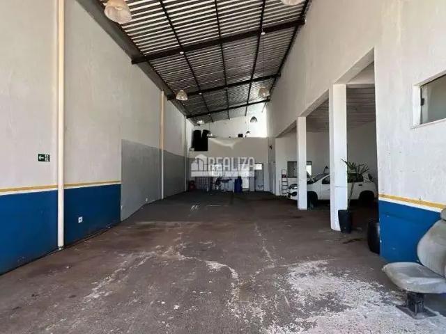 Galpão / Depósito para Venda em Uberaba/MG Parque das Laranjeiras