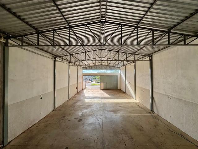 Galpão / Depósito para Venda em Uberlândia/MG Marta Helena