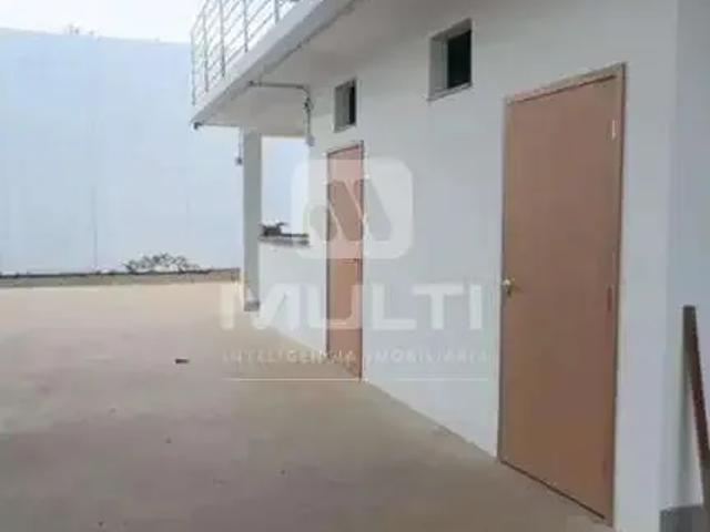 Galpão / Depósito para Venda em Uberlândia/MG Novo Mundo 1 Quartos
