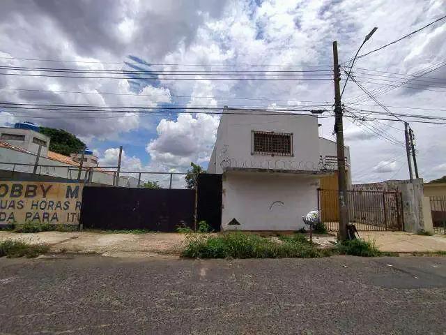 Galpão / Depósito para Venda em Uberlândia/MG Presidente Roosevelt