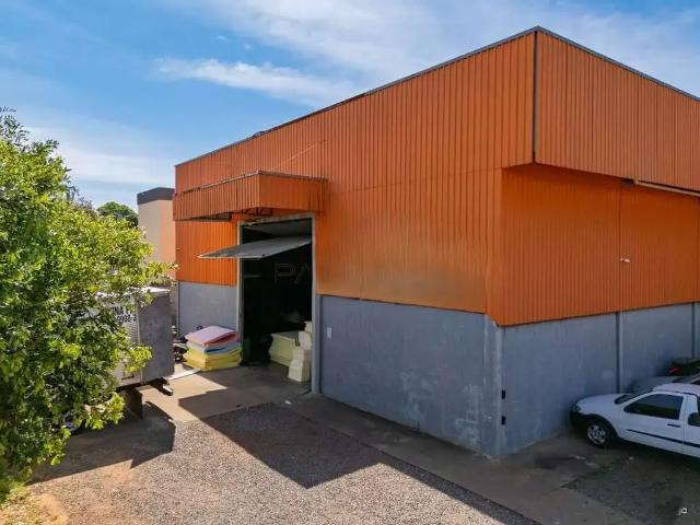Galpão / Depósito para Venda em Umuarama/PR Parque Industrial Vereador Sebastião de Mendonça Xavier Ribeiro