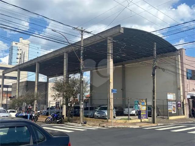 Galpão / Depósito para Venda em Araraquara/SP Centro