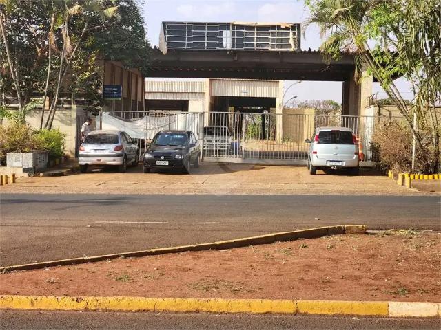 Galpão / Depósito para Venda em Araraquara/SP Jardim Dumont