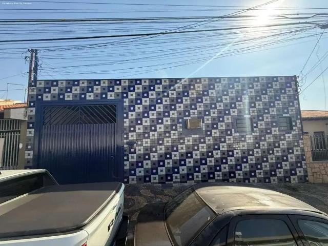 Galpão / Depósito para Venda em Araras/SP Centro