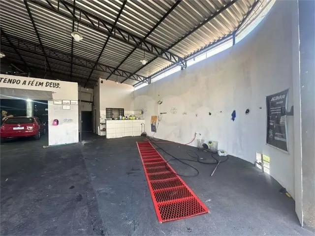 Galpão / Depósito para Venda em Bauru/SP Vila Independência