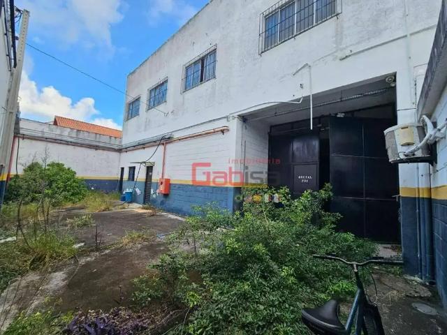 Galpão / Depósito para Venda em Cabo Frio/RJ Jardim Flamboyant