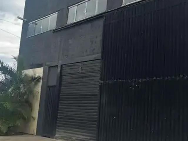 Galpão / Depósito para Venda em Goiânia/GO Setor Três Marias I