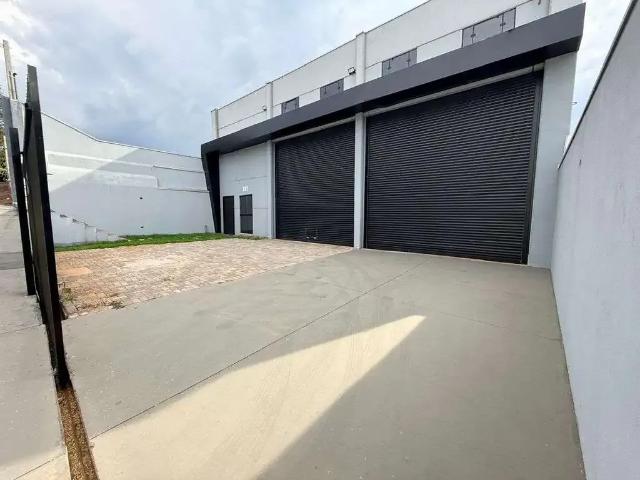 Galpão / Depósito para Venda em Maringá/PR Zona 06