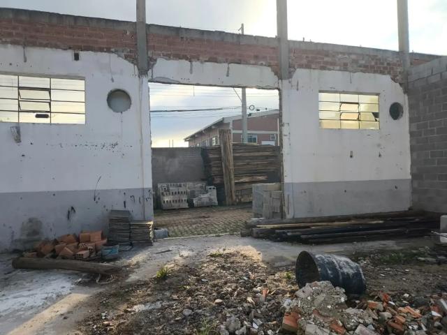 Galpão / Depósito para Venda em Pinhais/PR Emiliano Perneta