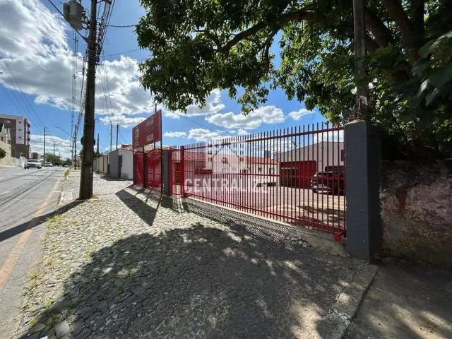 Galpão / Depósito para Venda em Ponta Grossa/PR Uvaranas 2 Quartos