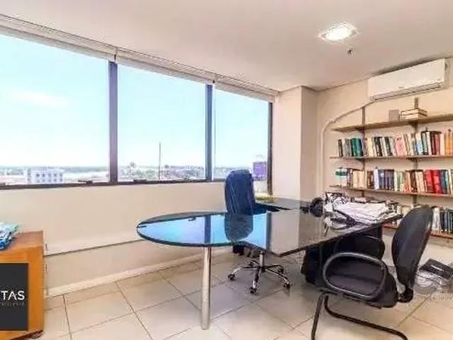 Galpão / Depósito para Venda em Porto Alegre/RS Centro Histórico 7 Quartos