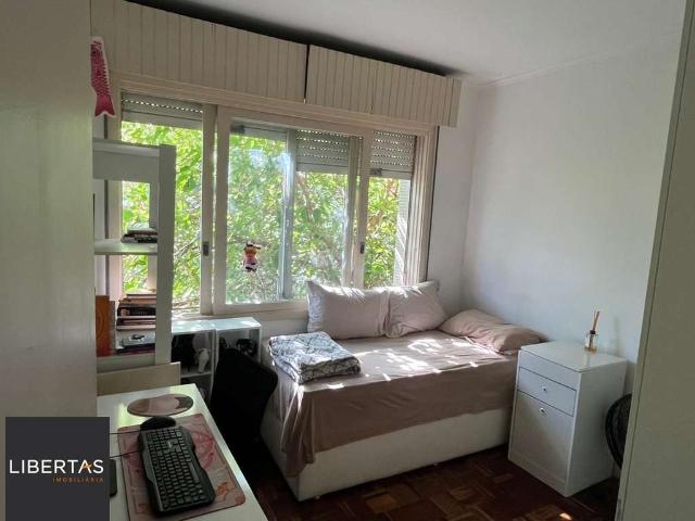 Galpão / Depósito para Venda em Porto Alegre/RS Floresta 3 Quartos