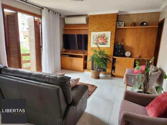 Galpão / Depósito para Venda em Porto Alegre/RS Jardim Lindóia 3 Quartos