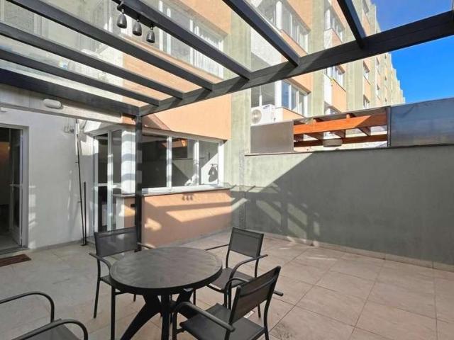 Galpão / Depósito para Venda em Porto Alegre/RS Menino Deus 2 Quartos