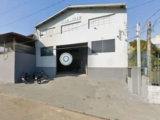Galpão / Depósito para Venda em Porto Alegre/RS Medianeira 3 Quartos