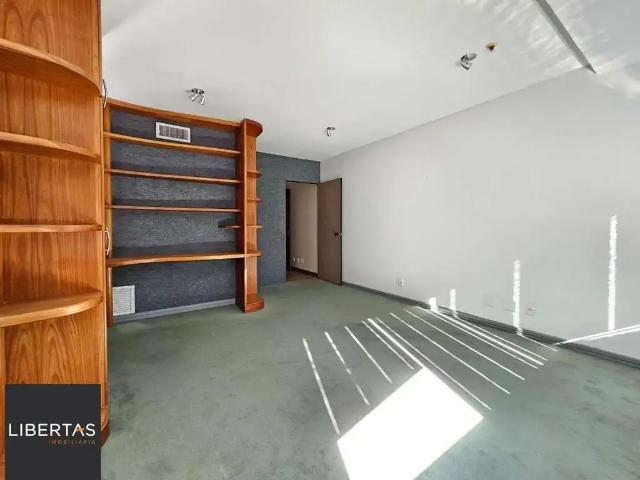 Galpão / Depósito para Venda em Porto Alegre/RS Moinhos de Vento 2 Quartos