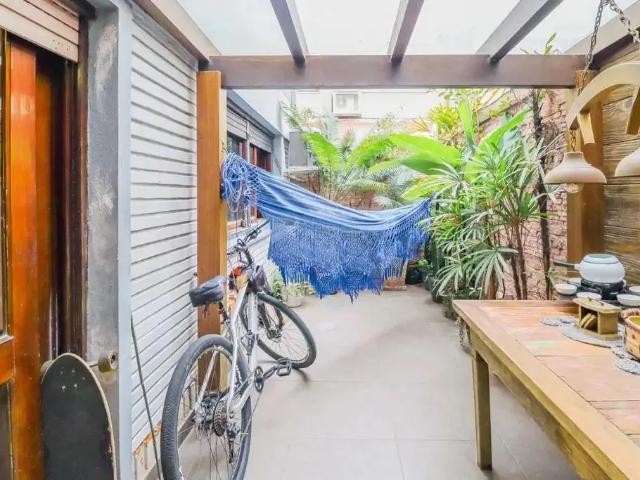 Galpão / Depósito para Venda em Porto Alegre/RS Rio Branco 3 Quartos