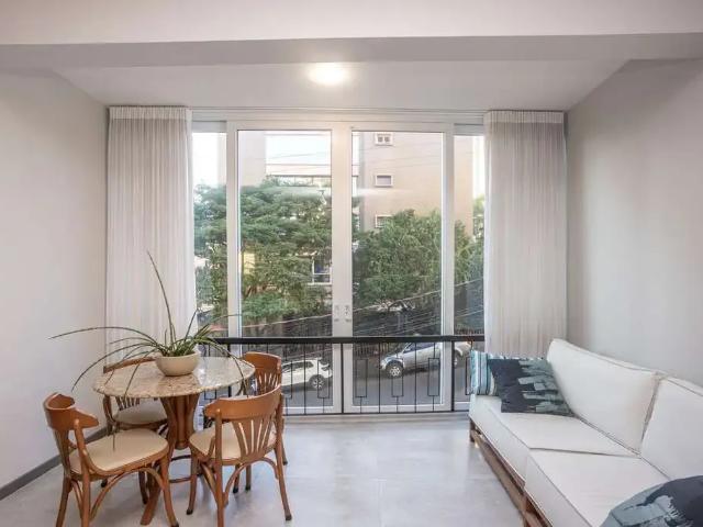 Galpão / Depósito para Venda em Porto Alegre/RS Rio Branco 3 Quartos