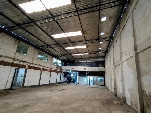 Galpão / Depósito para Venda em Rio de Janeiro/RJ Cascadura