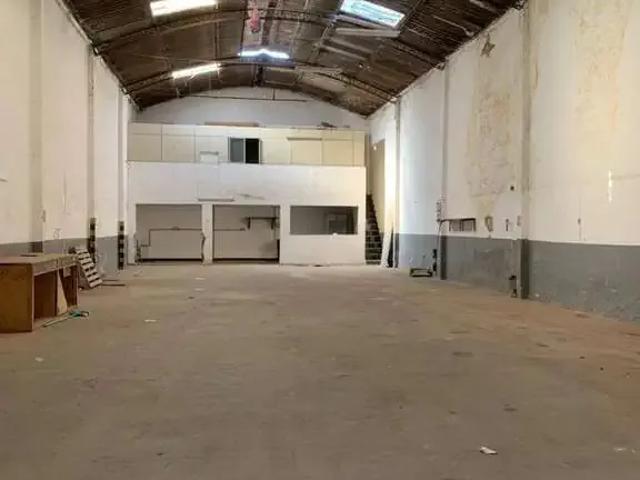 Galpão / Depósito para Venda em Rio de Janeiro/RJ Ramos