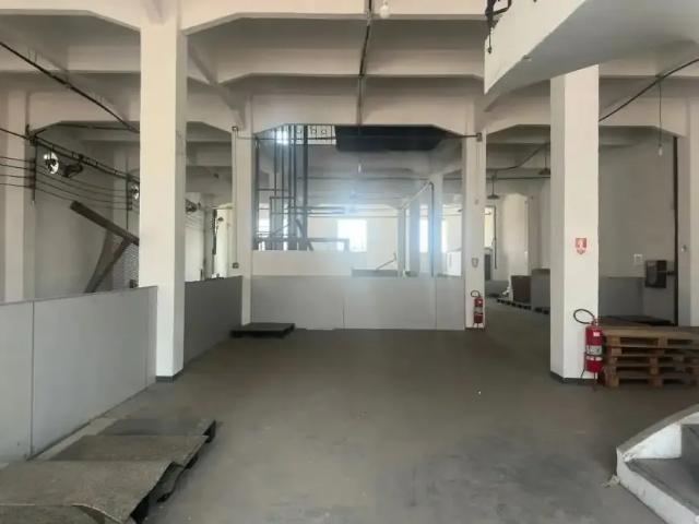 Galpão / Depósito para Venda em Rio de Janeiro/RJ Santo Cristo