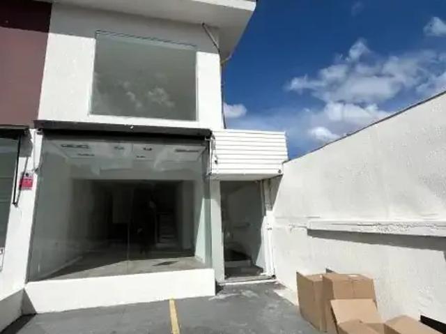 Galpão / Depósito para Venda em São Paulo/SP Água Fria 3 Quartos