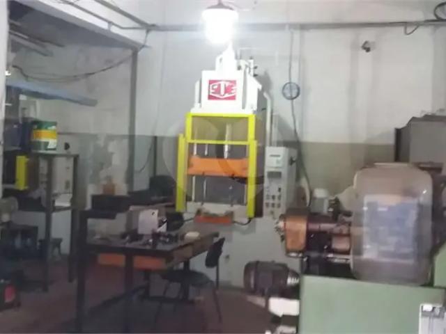 Galpão / Depósito para Venda em São Paulo/SP Sacomã