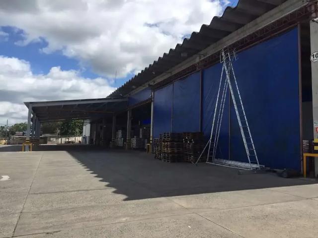 Galpão / Depósito para Venda em Salvador/BA Coutos