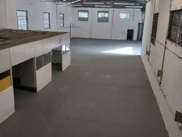 Galpão / Depósito para Locação em Cotia/SP Jardim Colibri
