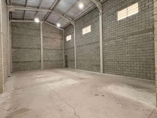Galpão / Depósito para Locação em Cotia/SP Jardim São Vicente