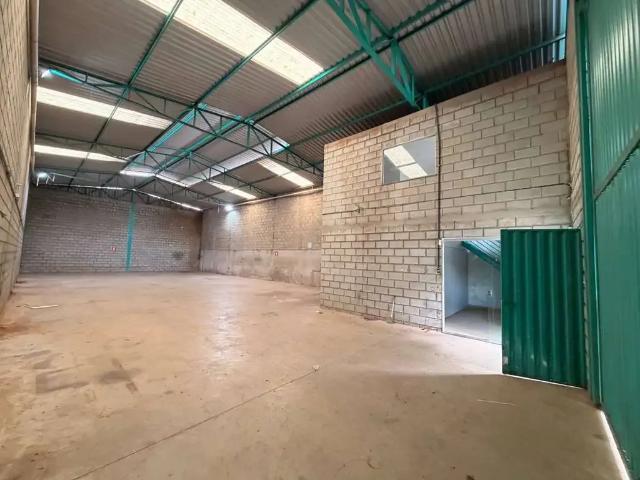 Galpão / Depósito para Locação em Contagem/MG Jardim Industrial