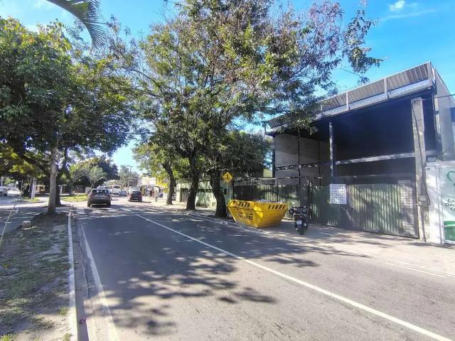 Galpão / Depósito para Locação em Cabo Frio/RJ Centro