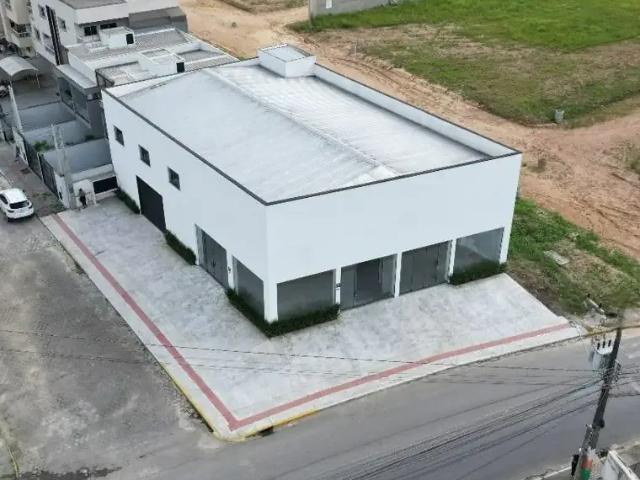 Galpão / Depósito para Locação em Camboriú/SC Areias