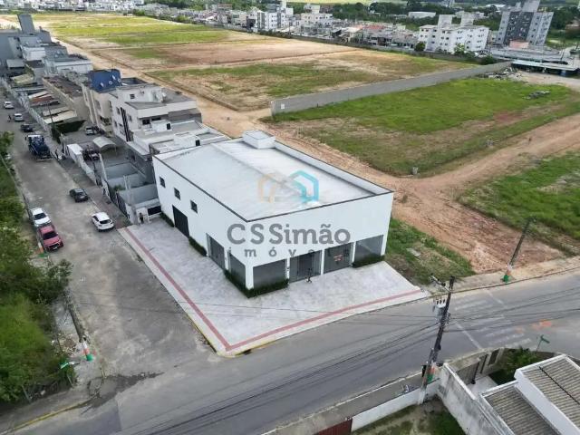 Galpão / Depósito para Locação em Camboriú/SC Areias