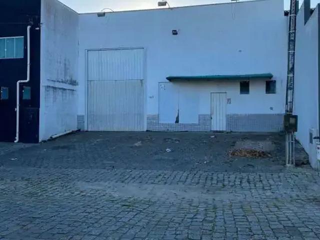 Galpão / Depósito para Locação em Camboriú/SC Centro