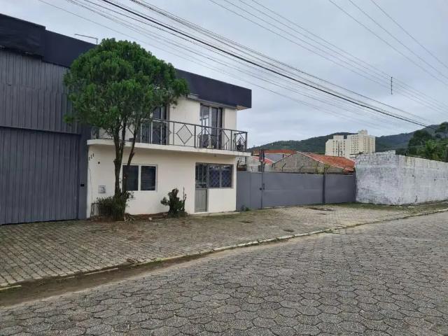 Galpão / Depósito para Locação em Camboriú/SC Lídia Duarte