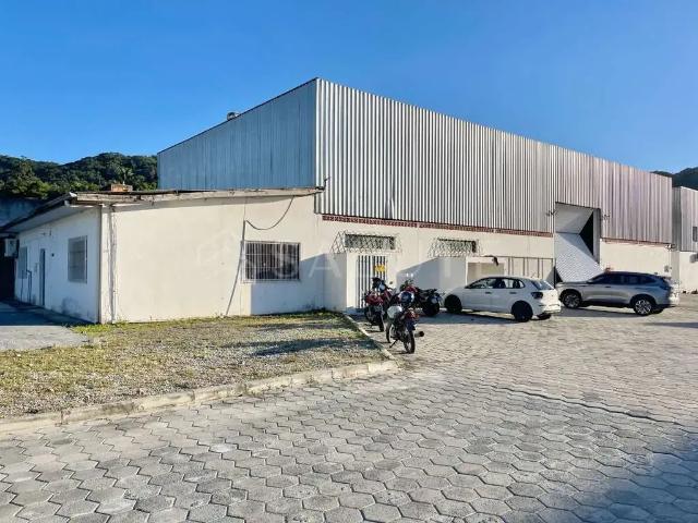Galpão / Depósito para Locação em Camboriú/SC Rio Pequeno
