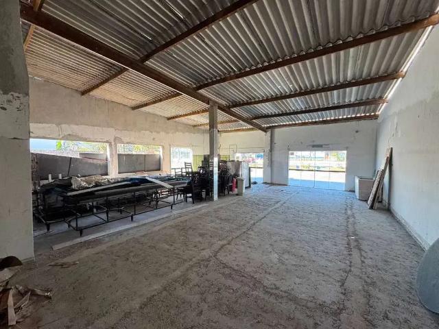 Galpão / Depósito para Locação em Caraguatatuba/SP Indaiá
