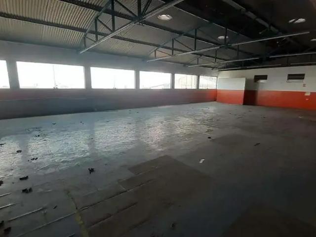 Galpão / Depósito para Locação em Carapicuíba/SP Vila Silva Ribeiro