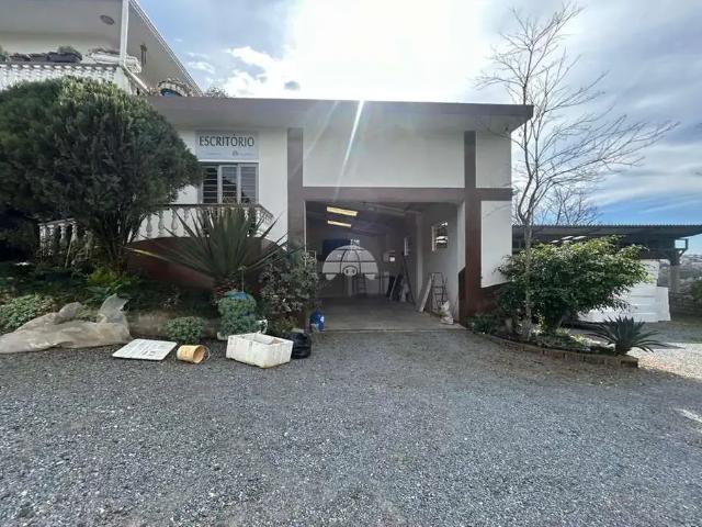 Galpão / Depósito para Locação em Almirante Tamandaré/PR Jardim Marize
