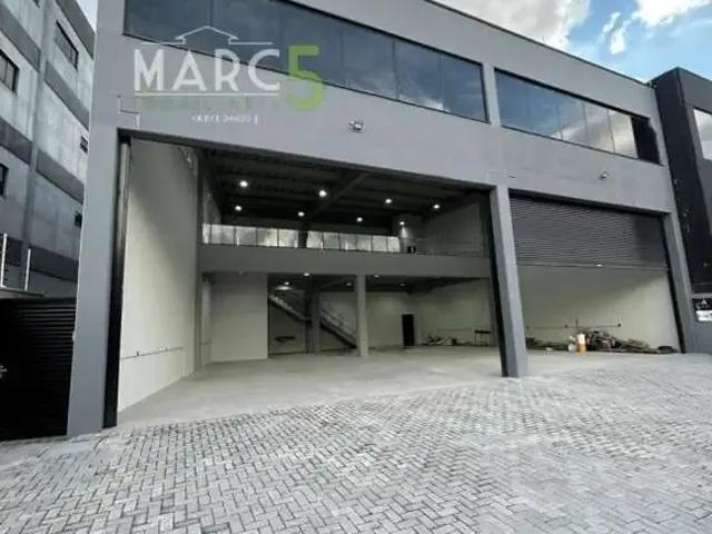 Galpão / Depósito para Locação em Arujá/SP Centro