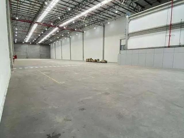 Galpão / Depósito para Locação em Arujá/SP Portão
