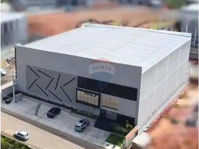 Galpão / Depósito para Locação em Arujá/SP Portão