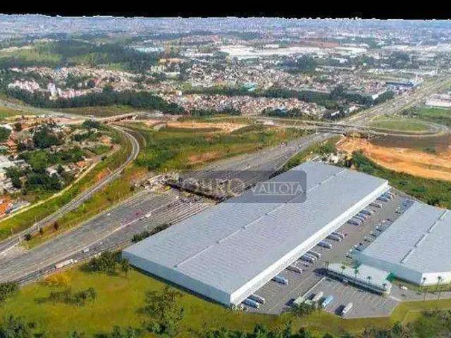 Galpão / Depósito para Locação em Arujá/SP Portão