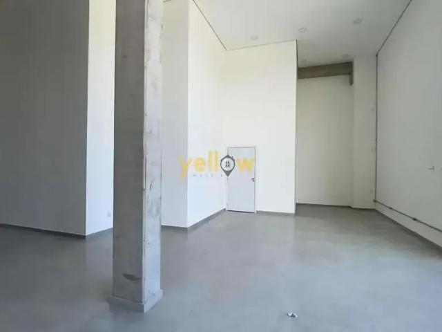 Galpão / Depósito para Locação em Arujá/SP Portão