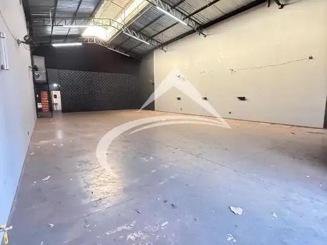 Galpão / Depósito para Locação em Araçatuba/SP São João 1 Quartos