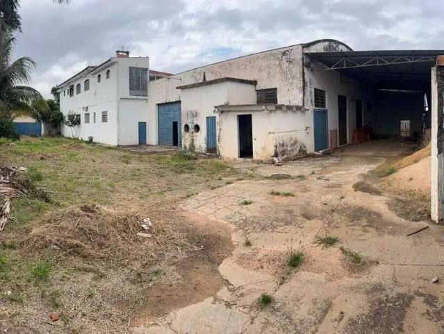 Galpão / Depósito para Locação em Araçatuba/SP Vila Industrial 4 Quartos