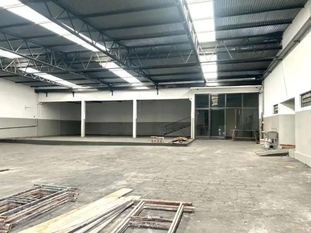 Galpão / Depósito para Locação em Araraquara/SP Jardim do Carmo 3 Quartos