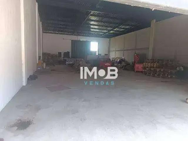 Galpão / Depósito para Locação em Araruama/RJ Centro
