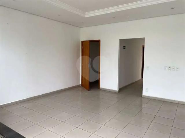 Galpão / Depósito para Locação em Atibaia/SP Vila Salles